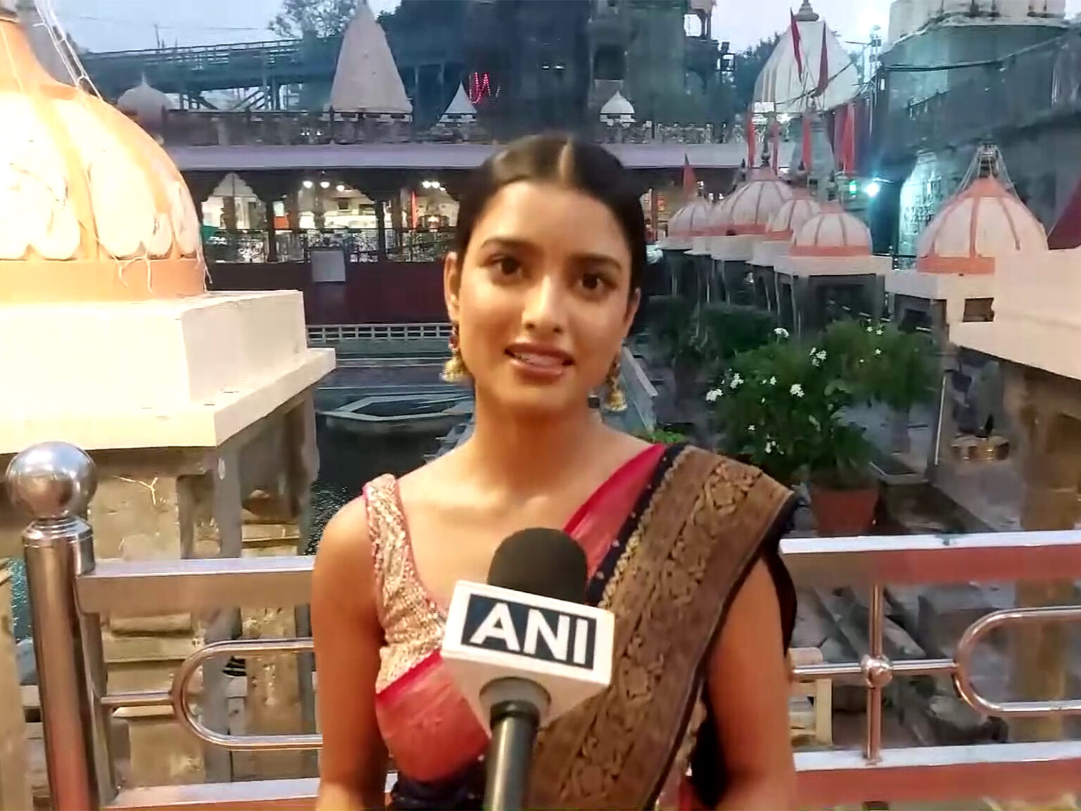 Femina Miss India World 2024 Nikita Porwal offers prayers at Ujjain’s ...