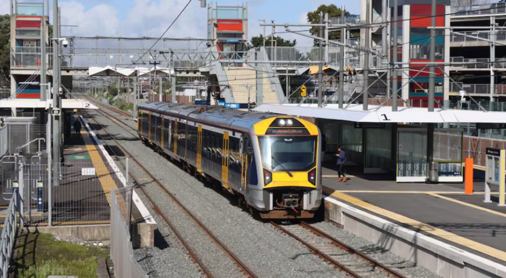 Passengers evacuated after Auckland train routed onto wrong track – The ...